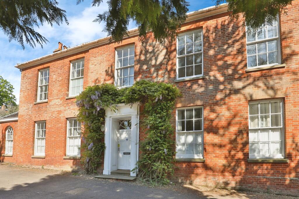 2 bedroom apartment for sale in Hall Close, Fakenham, NR21