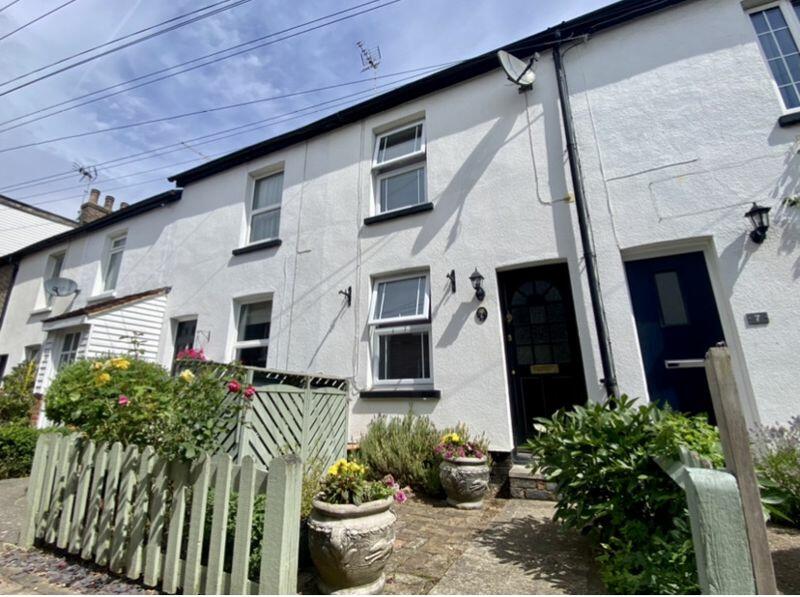 3 bedroom terraced house for rent in Bow Terrace, Maidstone, ME18