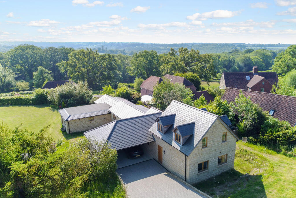 4 bedroom detached house for sale in Balcombe Lane, Sharpthorne, RH19