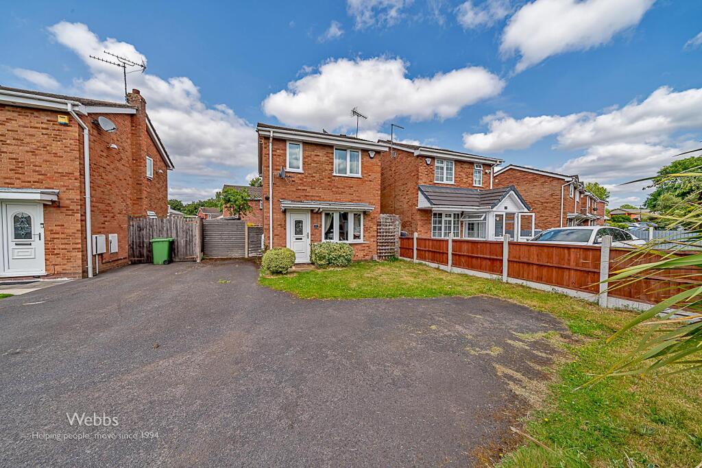 2 bedroom detached house for sale in Baneberry Drive, Featherstone ...