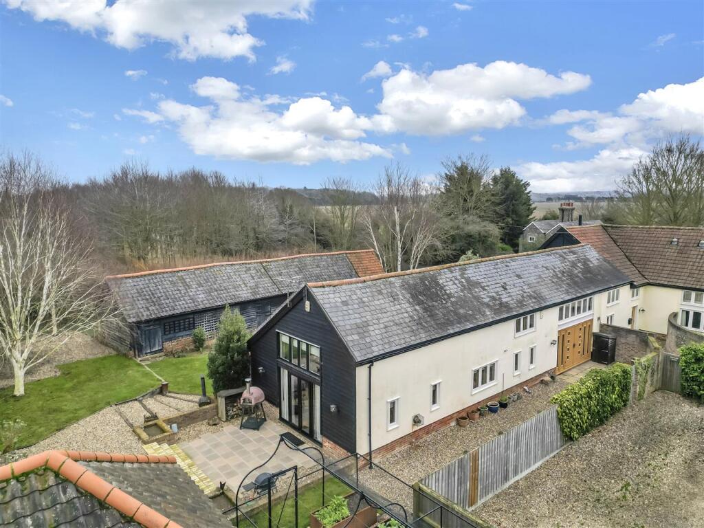 4 bedroom barn conversion for sale in The Street, Great Barton, IP31