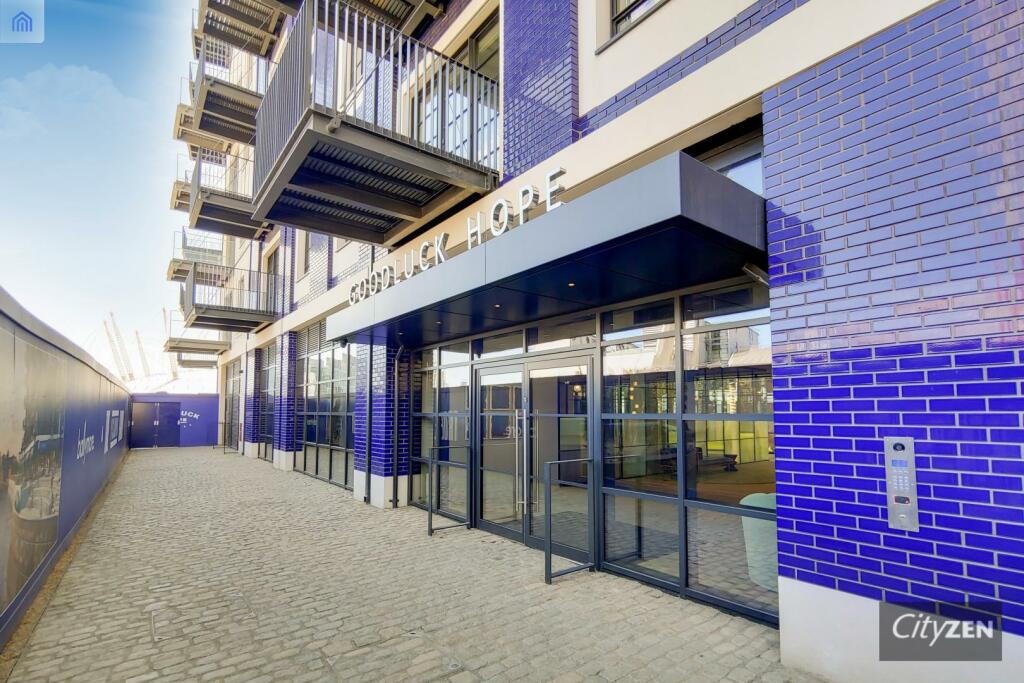 1 bedroom flat for sale in Agar House, 79 Orchard Place, London, E14