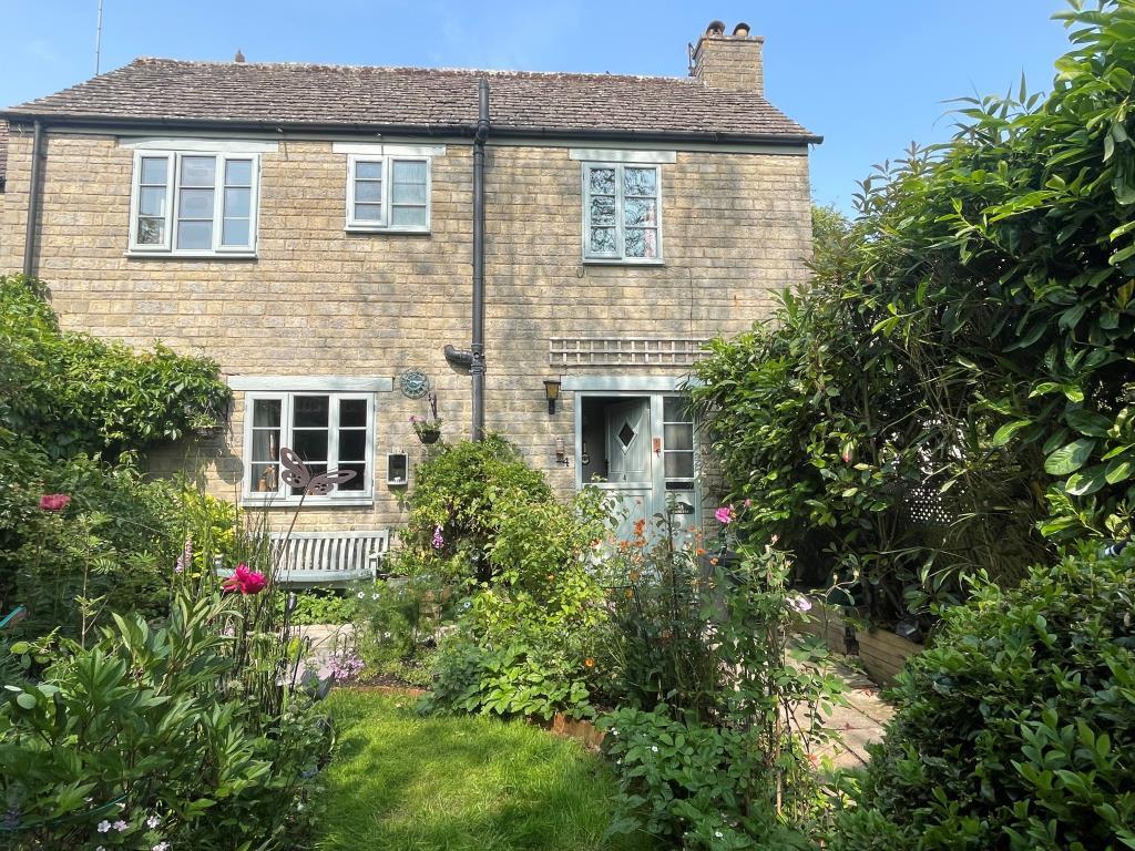 3 bedroom link detached house for sale in Fifield, Oxfordshire, OX7