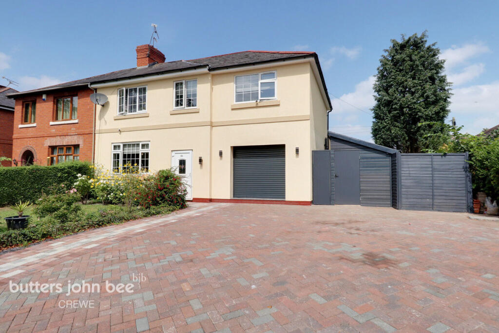 4 bedroom semi-detached house for sale in Victoria Avenue, Crewe, CW2