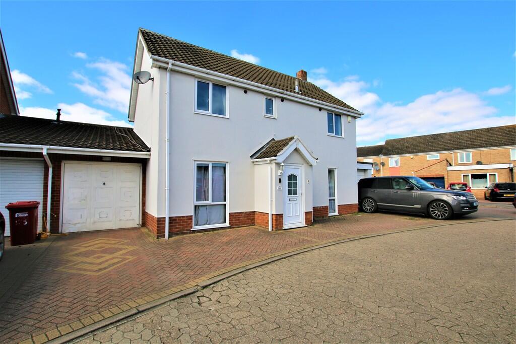 5 bedroom link detached house for sale in Slough, SL2