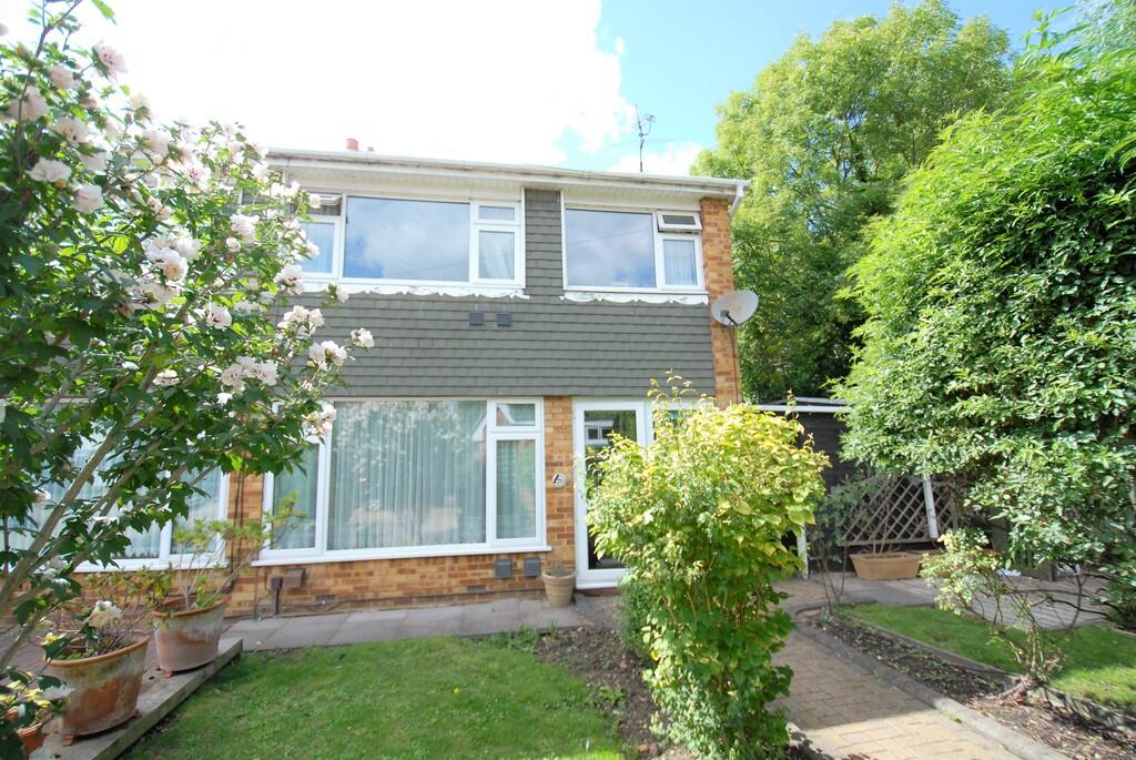 4 bedroom semi-detached house for sale in Colnbrook, SL3