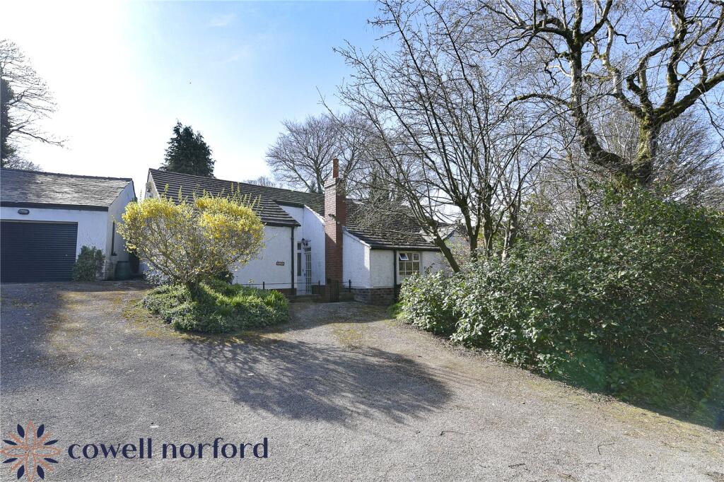 3 bedroom bungalow for sale in Half Acre Drive, Bamford, Rochdale, OL11