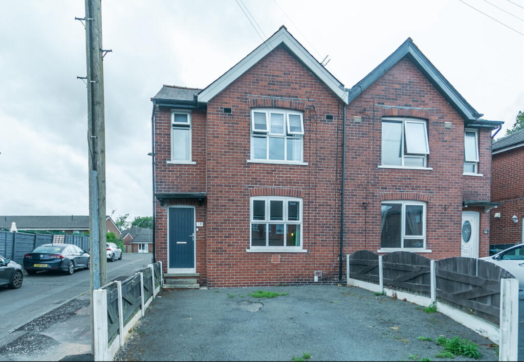 3 bedroom semi-detached house for sale in Newlands Avenue, Syke ...