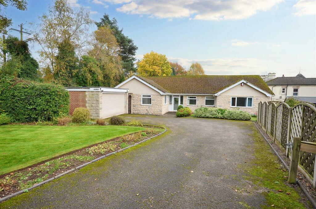 4 bedroom detached bungalow for sale in Kibblestone Road, Oulton, Stone ...