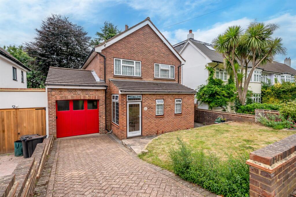 3 bedroom detached house for sale in Madeira Avenue, Shortlands ...