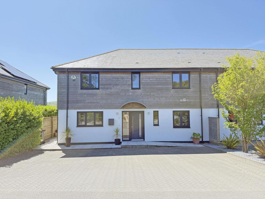 4 bedroom semi-detached house for sale in Townshend, Hayle, Cornwall, TR27