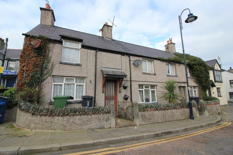 5 bedroom terraced house for sale in , Cemaes Bay, LL67