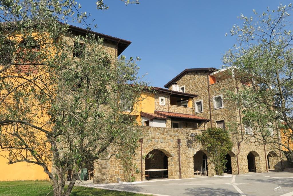2 bedroom flat for sale in Tuscany, Lunigiana, Aulla, Italy