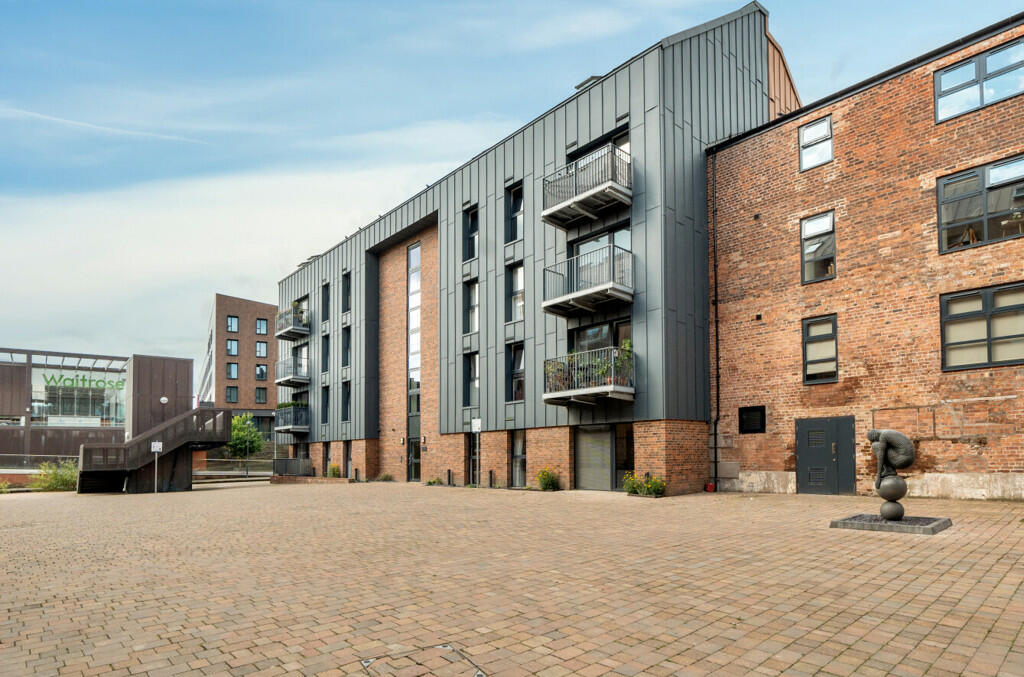 2 bedroom apartment for sale in Robinson Way, Chester, Cheshire West ...