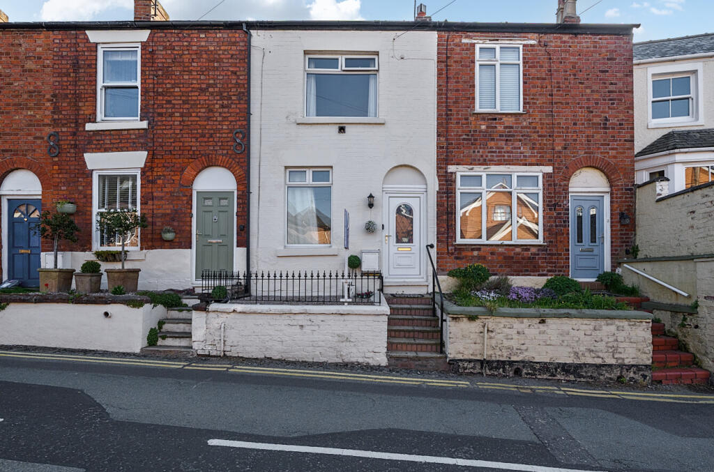 2 bedroom terraced house for sale in Sandy Lane, Chester, Cheshire, CH3