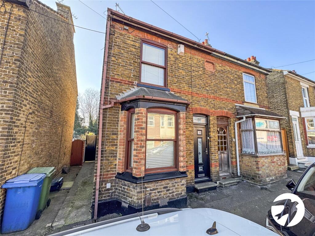 3 bedroom semi-detached house for sale in Hythe Road, Sittingbourne ...