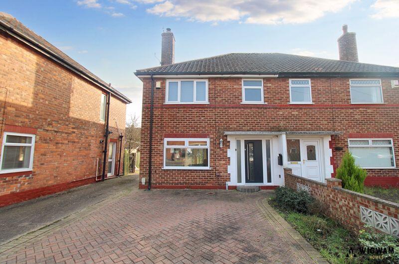 3 bedroom semi-detached house for sale in Rokeby Park, Hull, HU4
