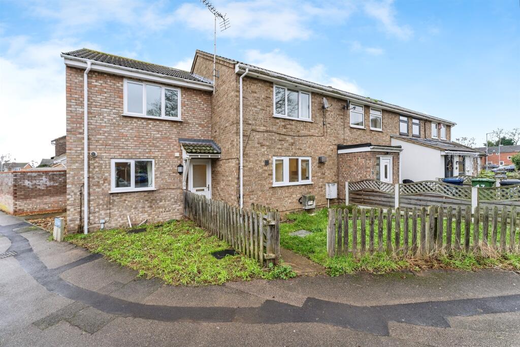 2 bedroom terraced house for sale in Winfold Road, Waterbeach ...