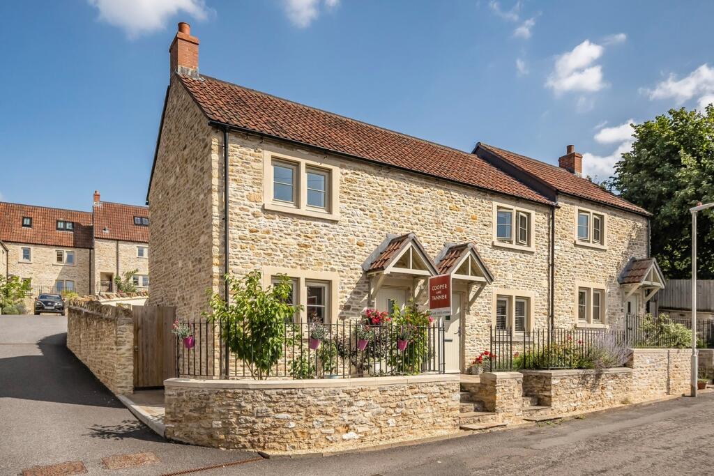 3 bedroom end of terrace house for sale in Lower Street, Rode, Frome, BA11