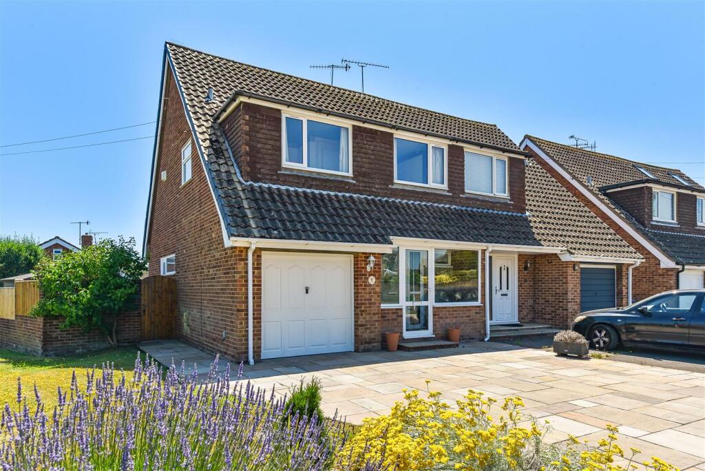 3 bedroom semi-detached house for sale in Tyne Close, Durrington ...