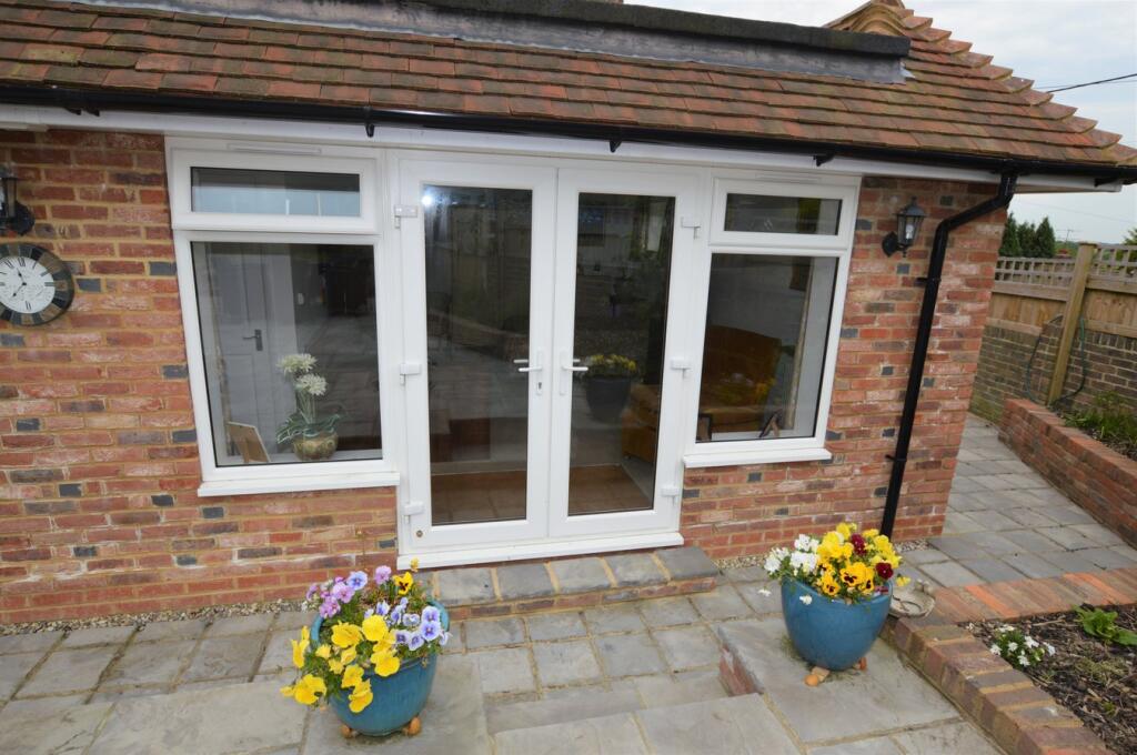 1 bedroom apartment for rent in Lower Street, Ninfield, Battle, TN33