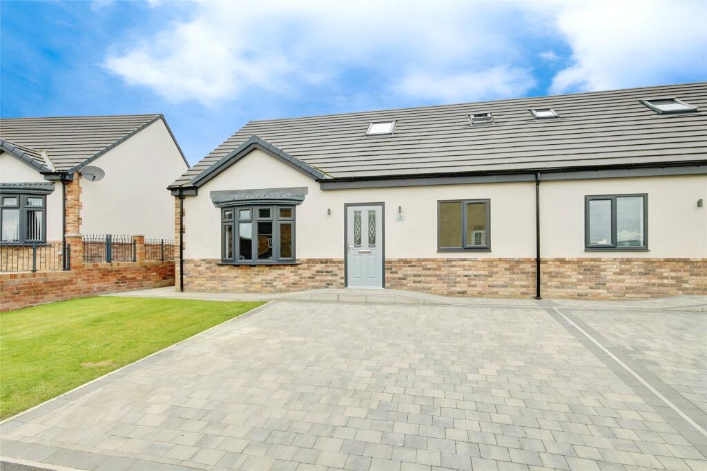 3 bedroom semi-detached house for sale in Bow View, Ushaw Moor, Durham, DH7