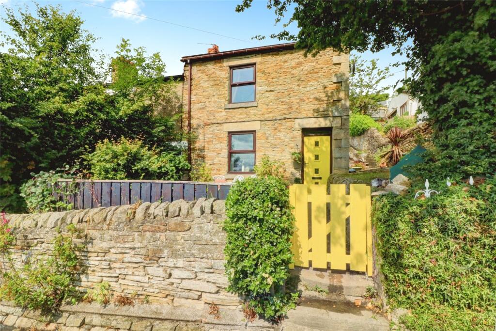 2 bedroom end of terrace house for sale in Cutlers Hall Road, Shotley ...