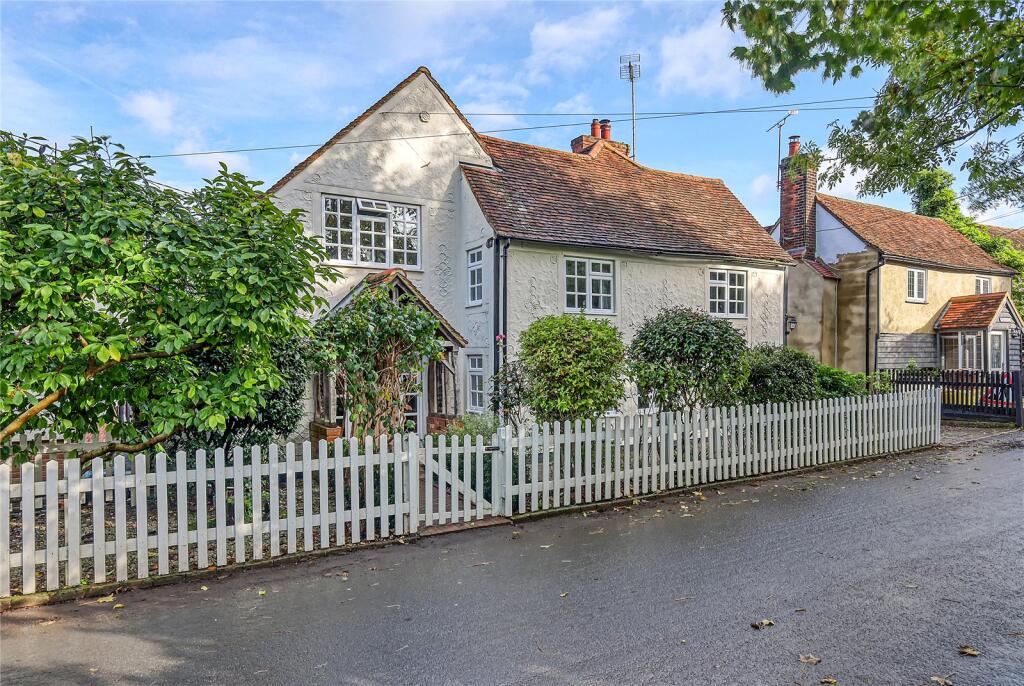 5 bedroom detached house for sale in Colam Lane, Little Baddow ...
