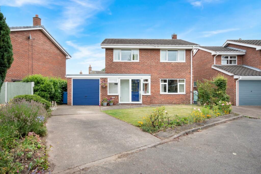 4 bedroom detached house for sale in Oaks Close, Ranskill, Retford, DN22