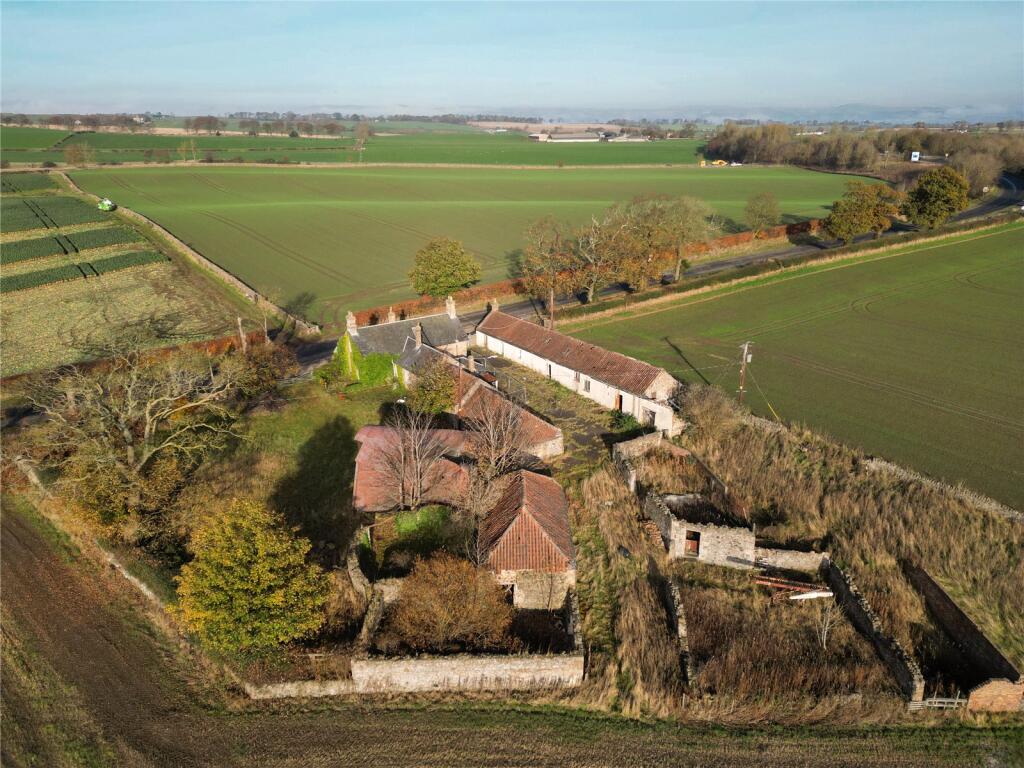 3 bedroom detached house for sale in Burghmuir Farm, Linlithgow, West ...