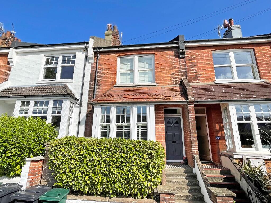 3 bedroom terraced house for sale in Osborne Road - BN1