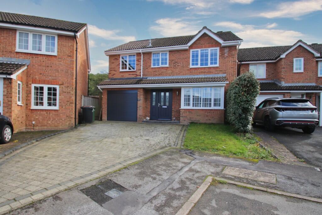 4 bedroom detached house for sale in Stubbington Way, Fair Oak, SO50