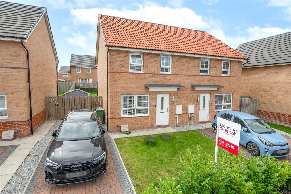 3 bedroom semi-detached house for sale in Paddock Rise, East Ardsley ...