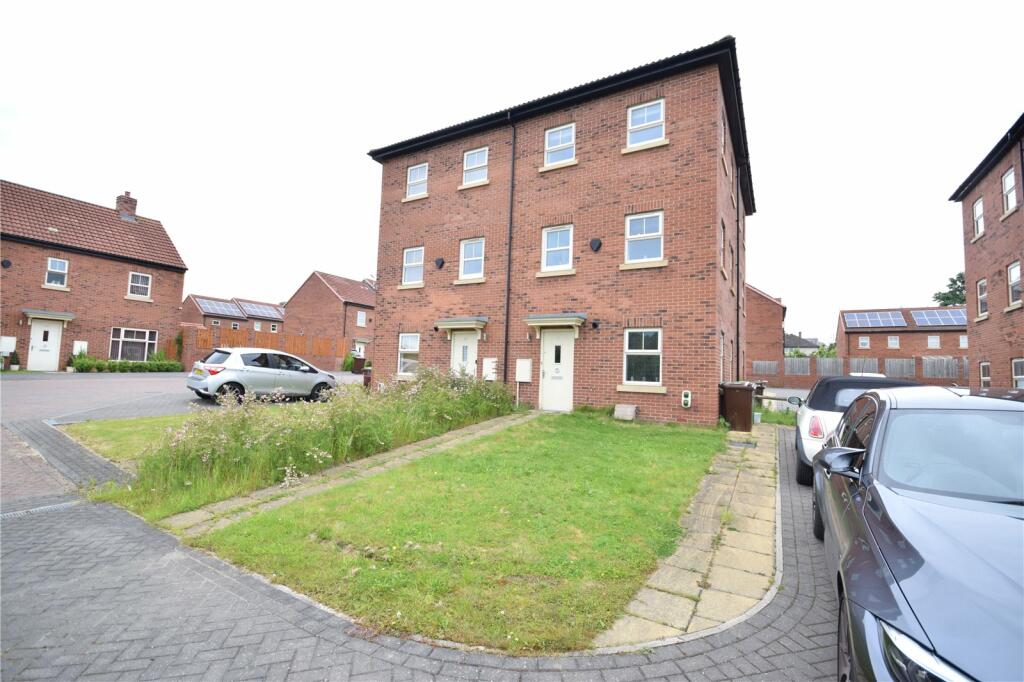 Free property report 11, Asket Garth, Leeds, LS14 1JA - Chimnie
