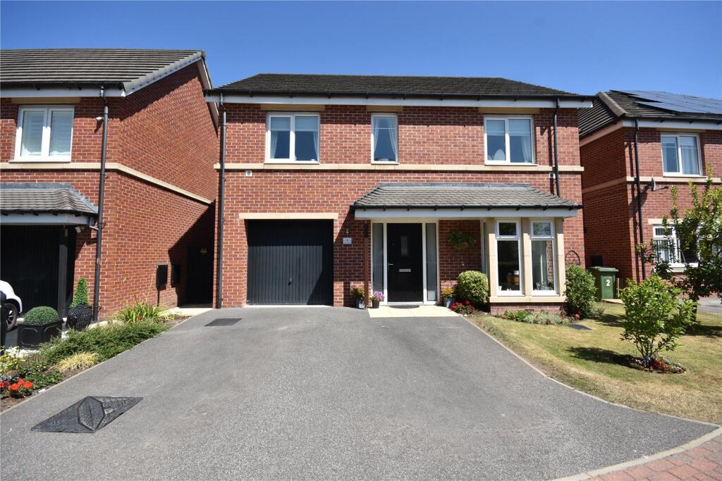 4 bedroom detached house for sale in Euston Road, Crossgates, Leeds ...
