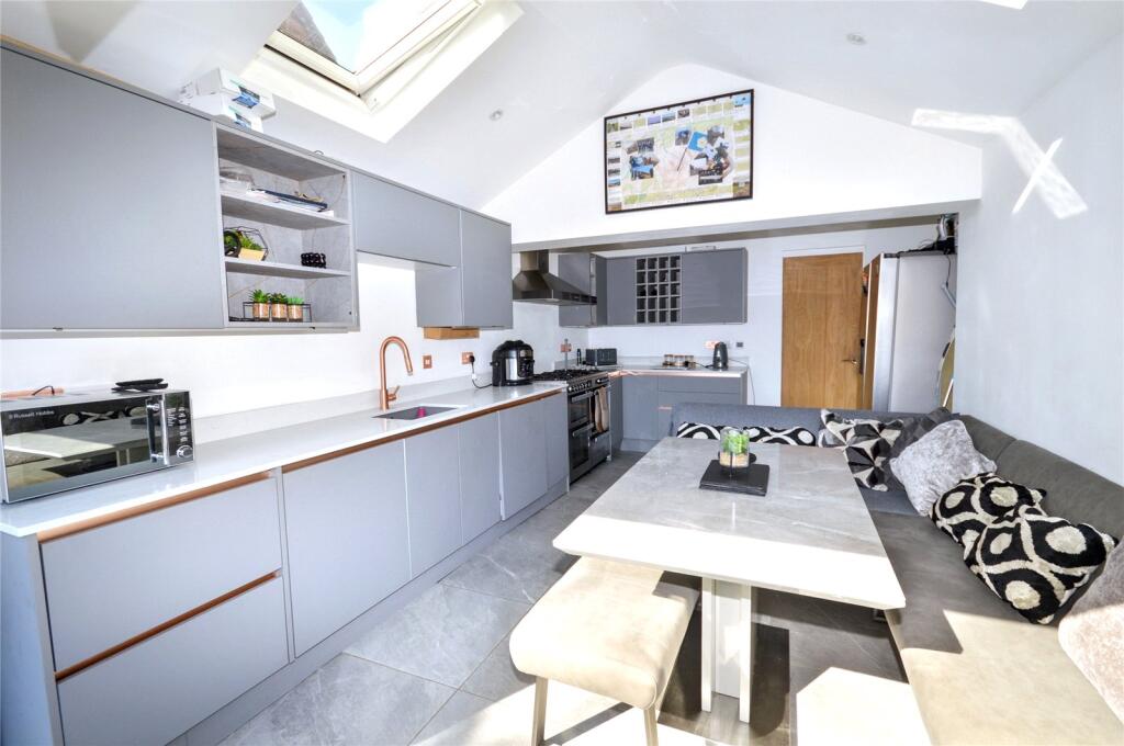 2 bedroom semi-detached house for sale in Raylands Court, Leeds, West ...