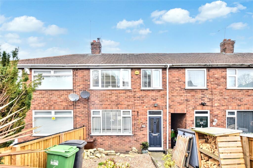 3 bedroom terraced house for sale in Broad Lane, Leeds, West Yorkshire ...