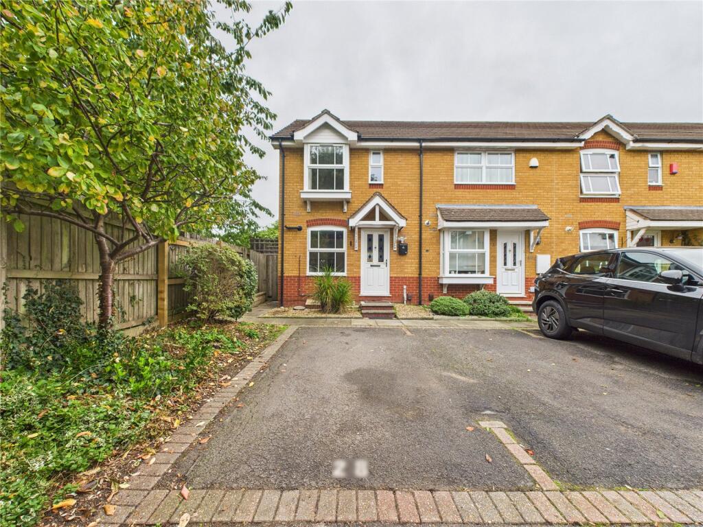 2 bedroom end of terrace house for sale in The Beeches, Bradley Stoke ...