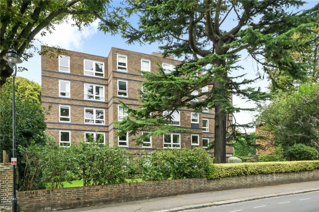 2 bedroom apartment for sale in Broadlands Road, London, N6