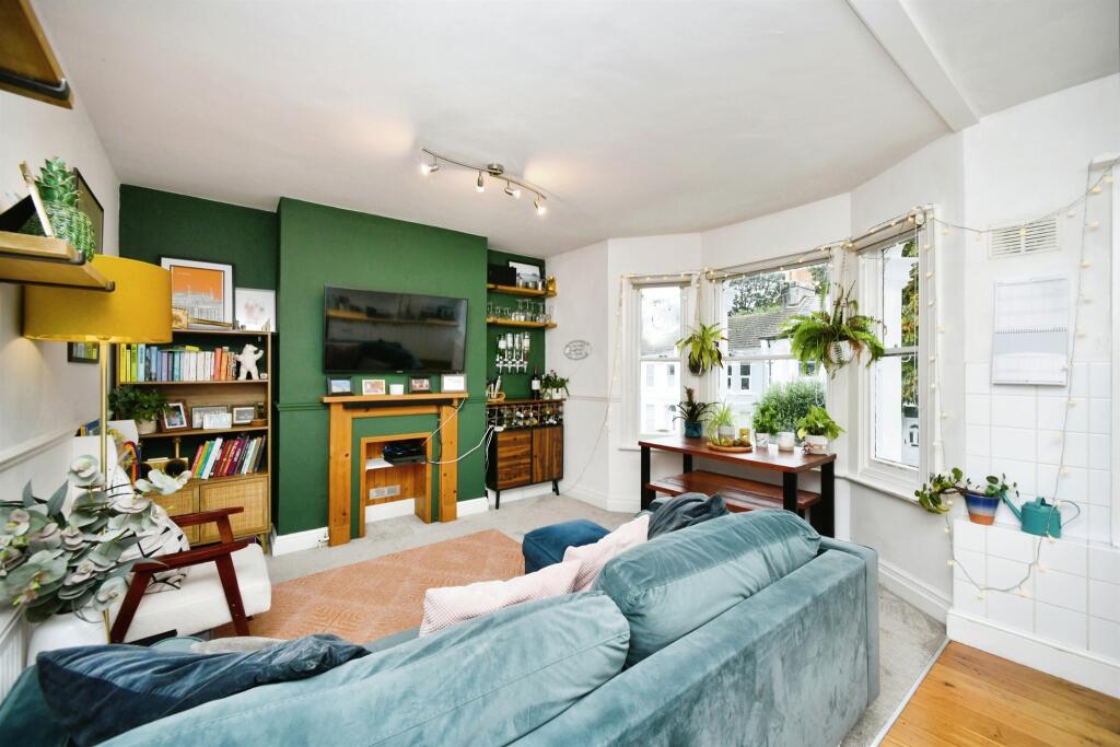2 bedroom apartment for sale in Ditchling Rise, BRIGHTON, BN1