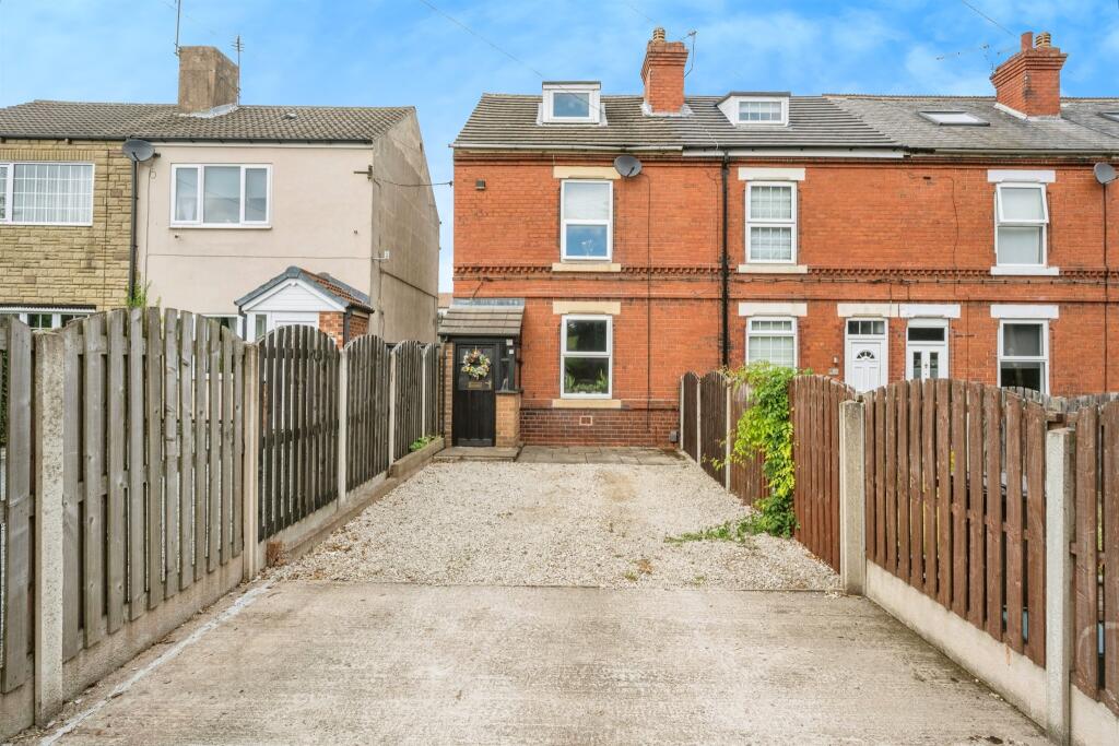 3 bedroom end of terrace house for sale in Sheffield Road, Conisbrough ...