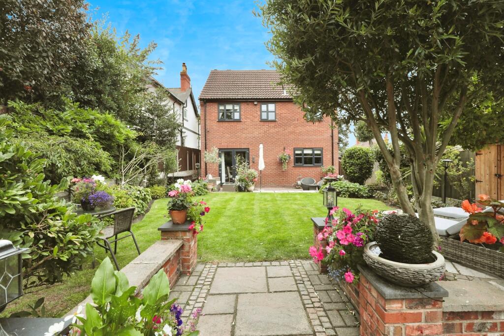 4 bedroom detached house for sale in Moorgate Park, RETFORD, DN22