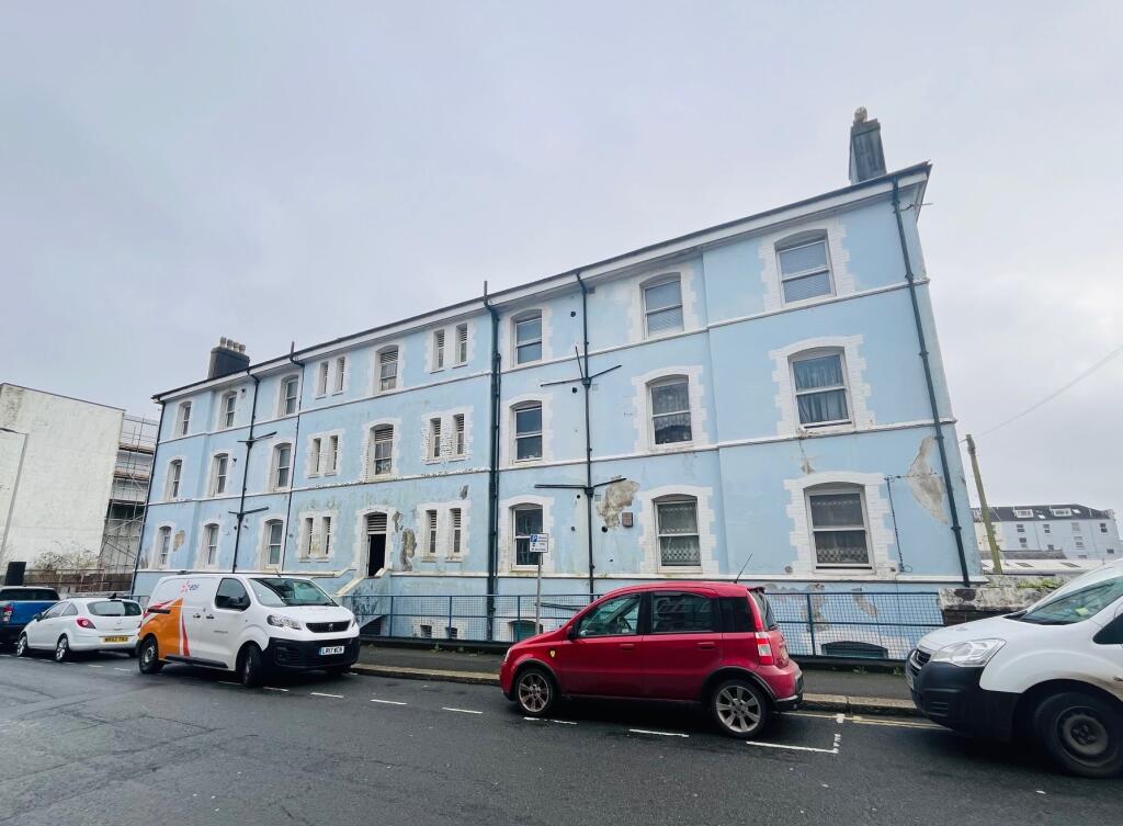 1 bedroom ground floor flat for sale in George Place, Stonehouse ...