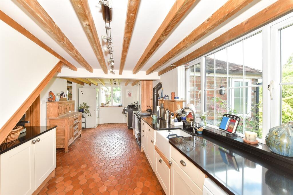 5 bedroom detached house for sale in Chiddingly, Lewes, East Sussex, BN8