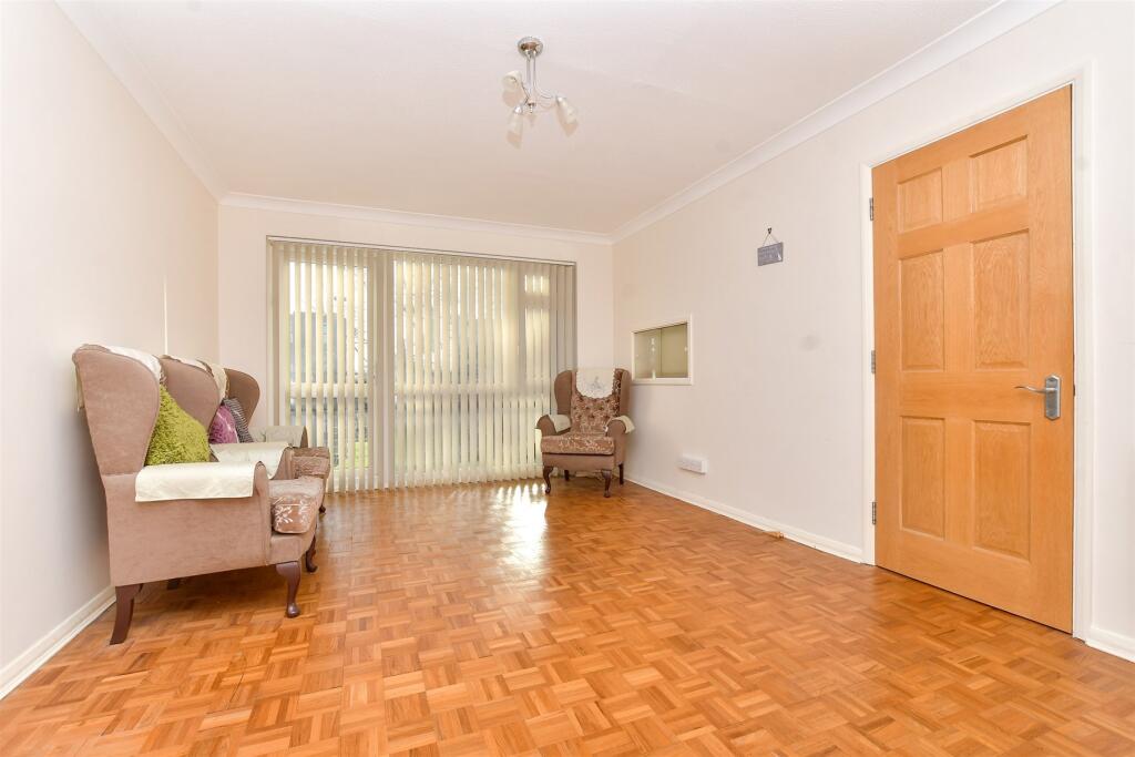 1 bedroom apartment for sale in Willow Road, Wallington, Surrey, SM6