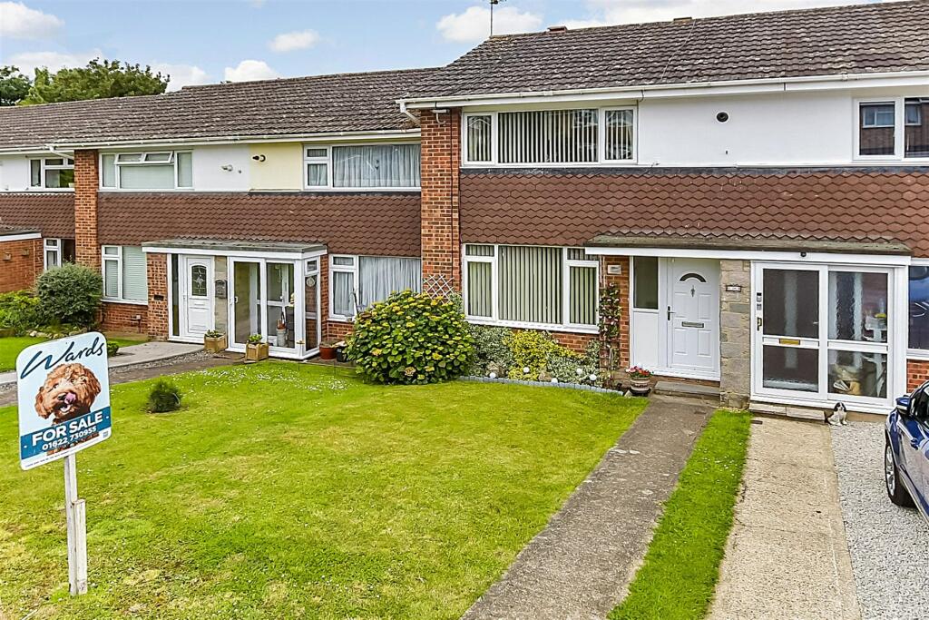 2 bedroom terraced house for sale in Merton Road, Bearsted, Maidstone ...