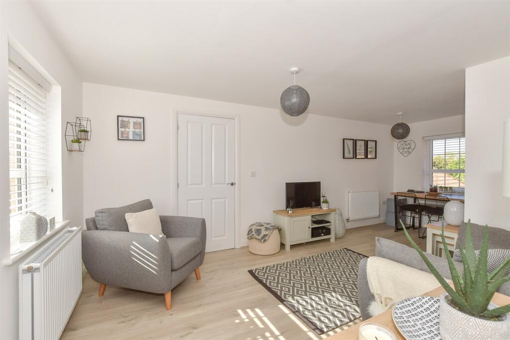 1 bedroom coach house for sale in Easington Place, Aylesham, Canterbury ...