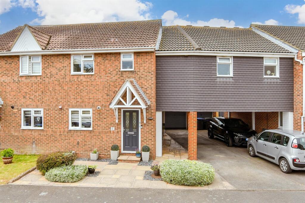 3 bedroom semi-detached house for sale in West Lea, Deal, Kent, CT14