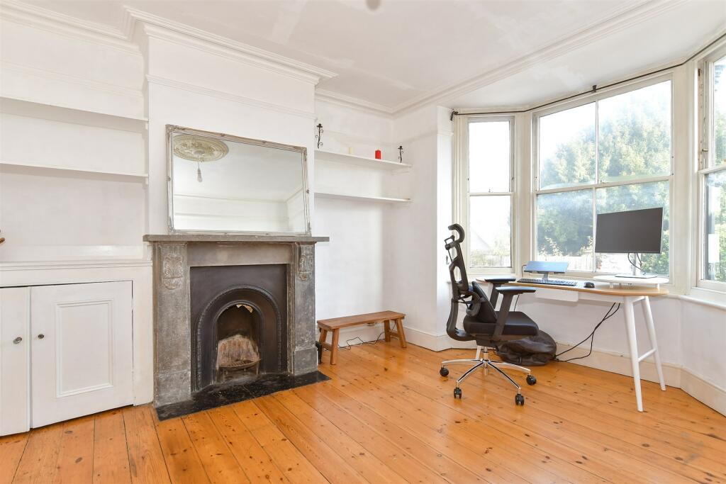 3 bedroom end of terrace house for sale in Gordon Terrace, Rochester ...