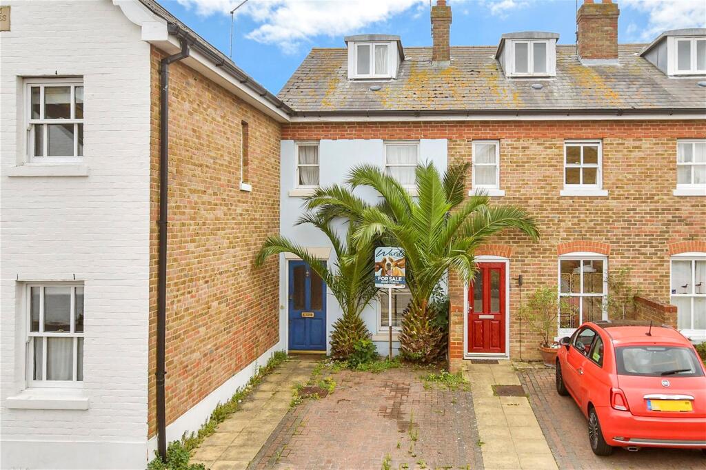 2 bedroom terraced house for sale in Stream Walk, Whitstable, Kent, CT5